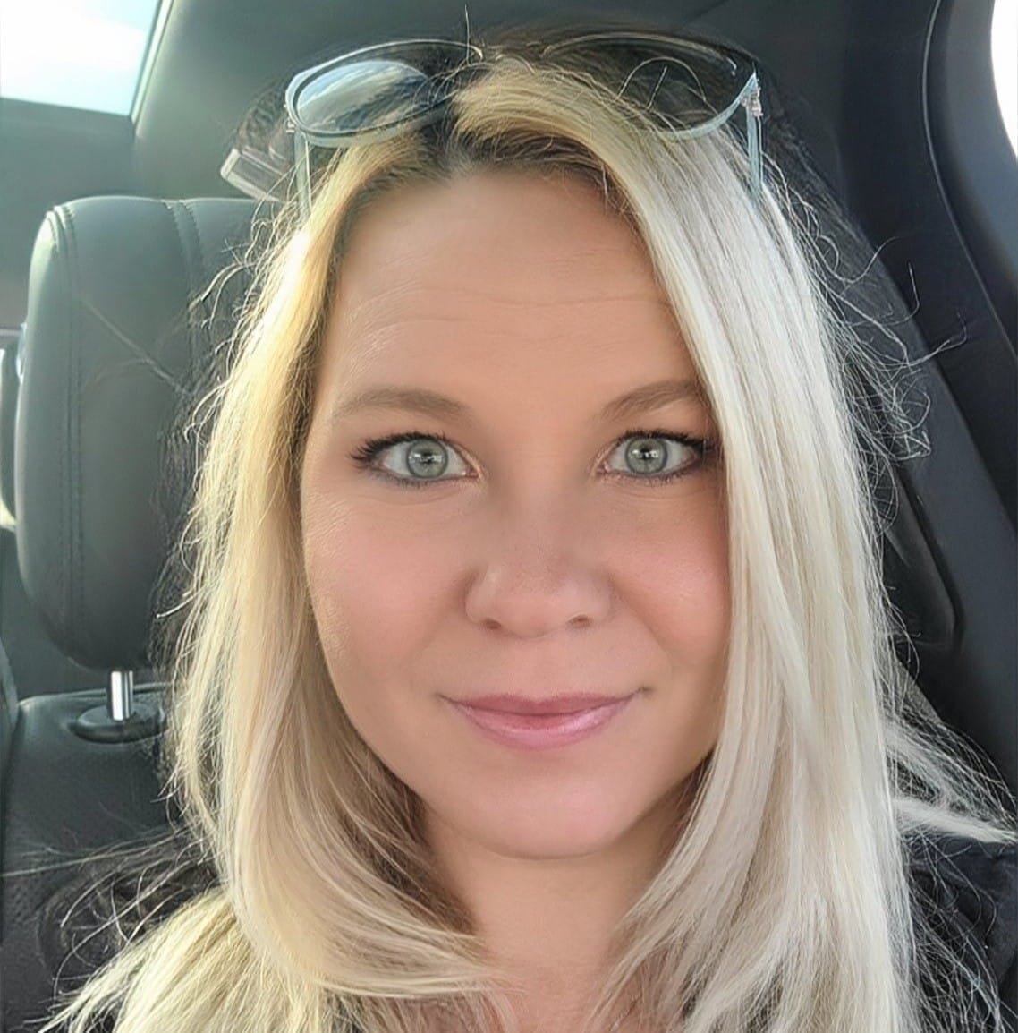 How To Become an Amazon Seller: Step-By-Step Guide [2024]